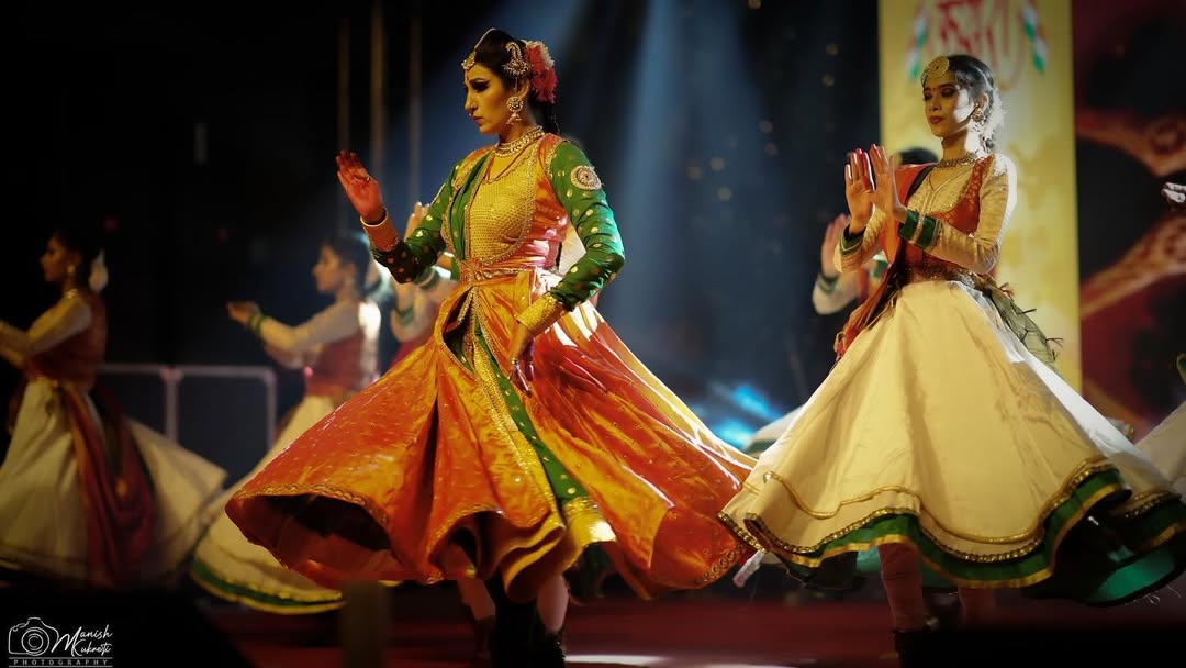 Book Ragini Makkad to perform at your upcoming event.